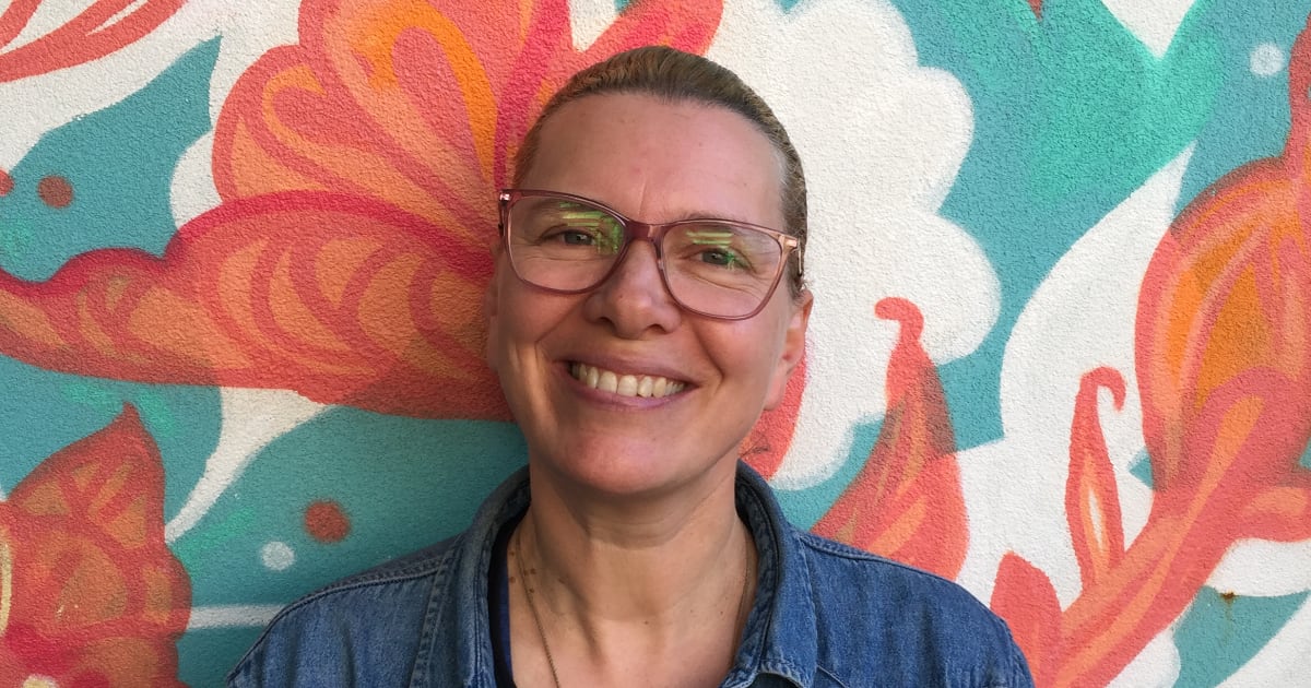 Kate McAnergney - Pre and Post Natal Yoga - The Flow Artists Podcast